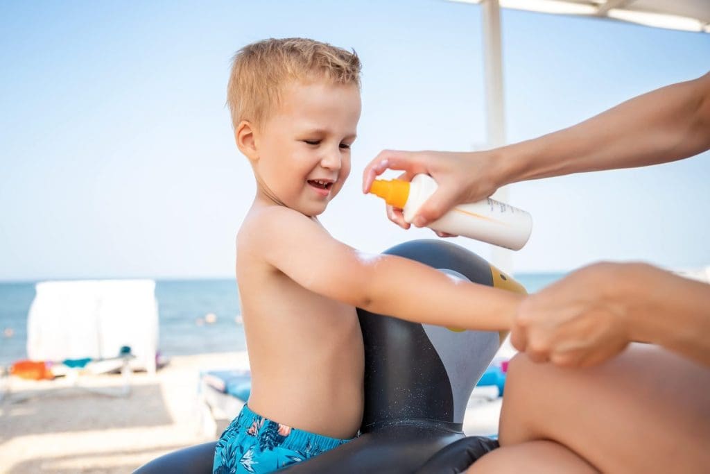 Five Bright Sunscreen Tips For Children