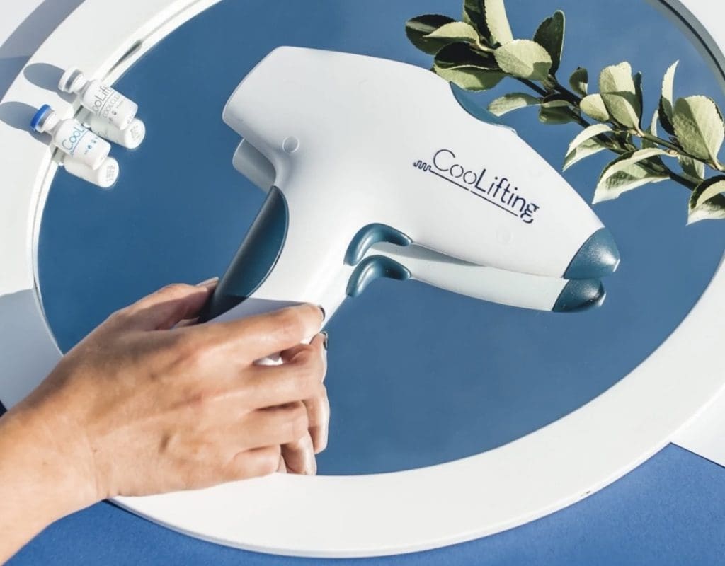 CooLifting: It's Time To Look 10 Years Younger In Just Four Minutes