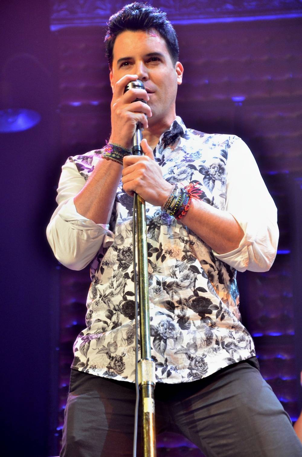 Photos: Frankie Moreno Joins the Cast of ‘Million Dollar Quartet’ for ...