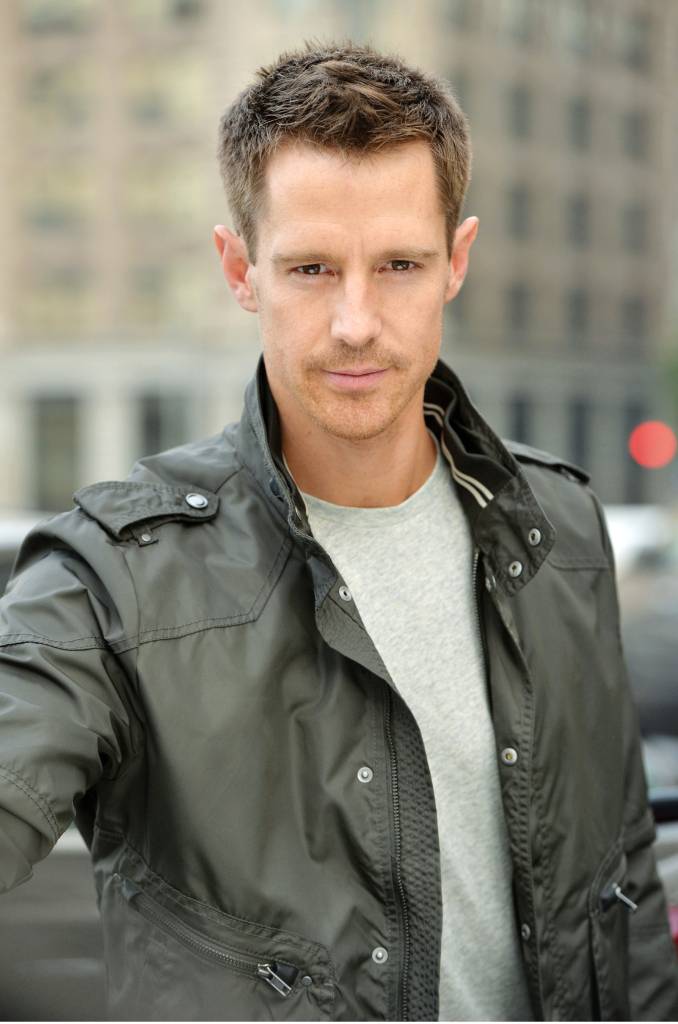 Haute Secrets: Veronica Mars Star Jason Dohring