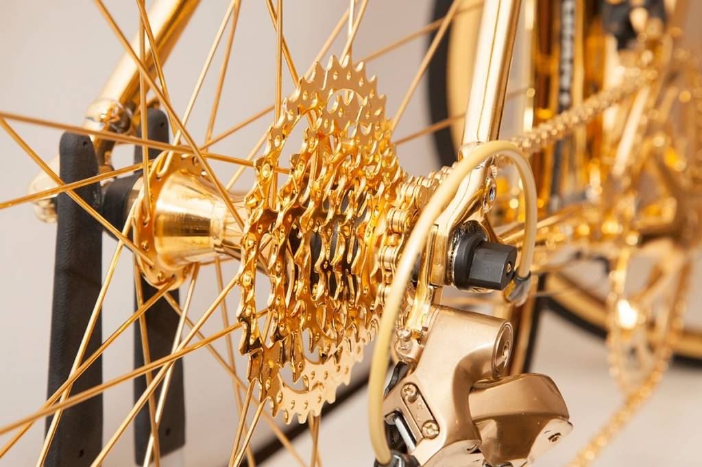 Goldgenie's 24K Gold Bicycle Makes it Haute To Go Green