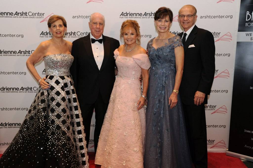 Manilow Wows Audience at Adrienne Arsht Center Annual Gala