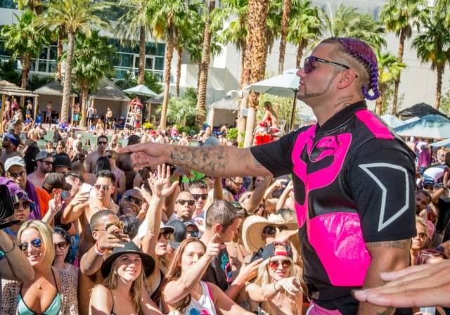 Photos: Riff Raff Entertains at Rehab