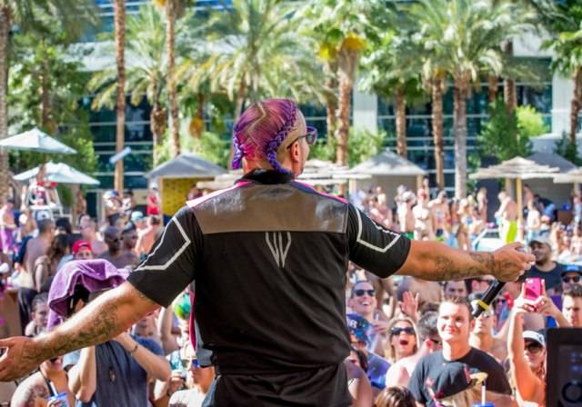 Photos: Riff Raff Entertains at Rehab