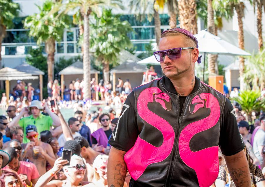 Photos: Riff Raff Entertains at Rehab