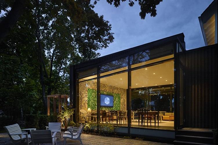 Drake Devonshire Inn Is a Luxurious Respite Alongside Lake Ontario