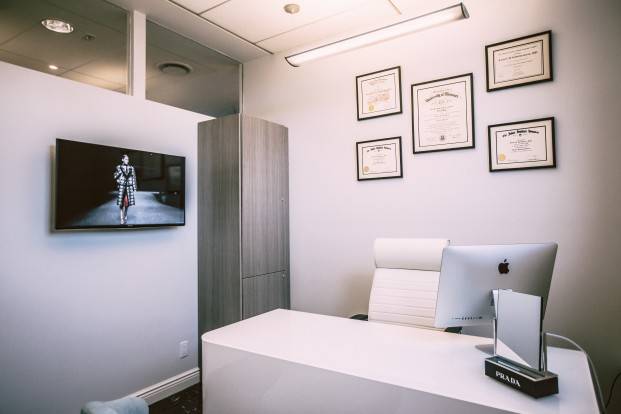 How Kybella Can Perk Up A Sagging Profile