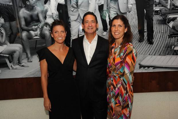 Fontainebleau Celebrates Sinatra's Centennial with Photography Exhibit