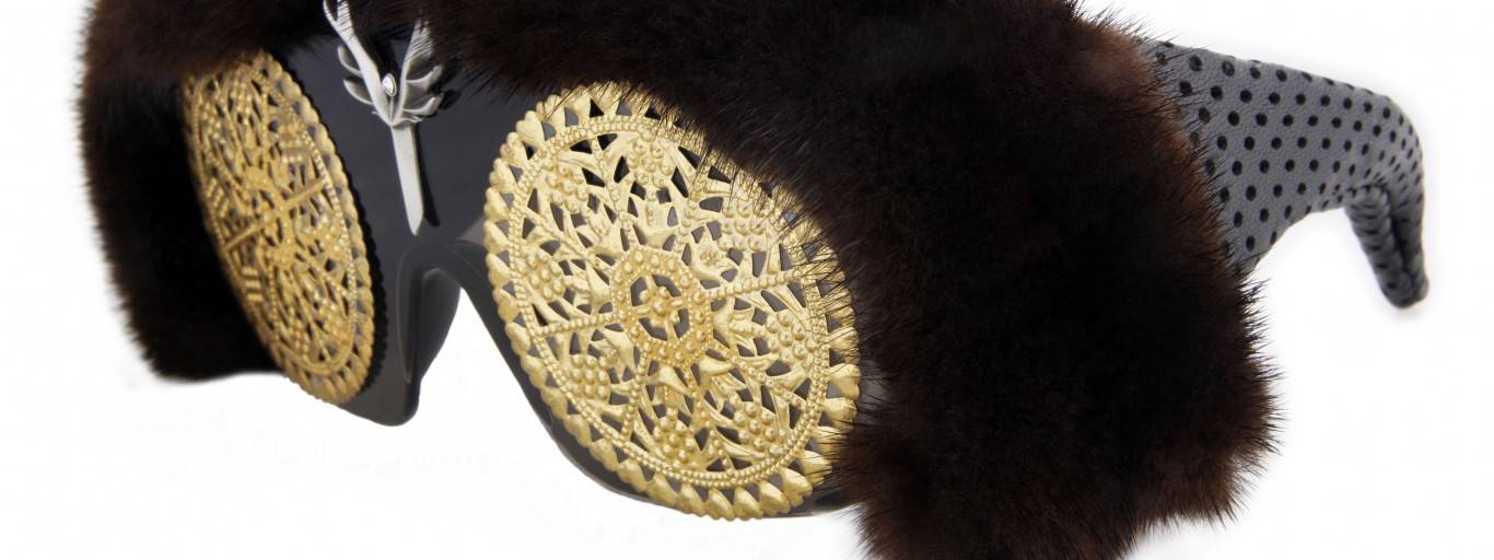 6 Edgy Accessories For The Perfect Fall Look