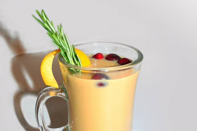 6 Boozy Toddies That Will Keep You Cozy This Winter
