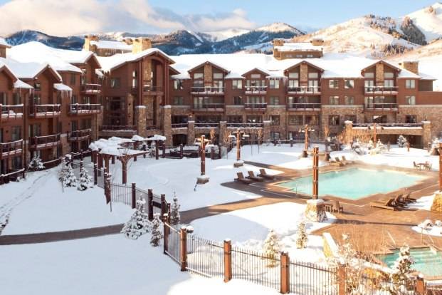 The Ultimate Winter Wonderland At The Waldorf Astoria Park City