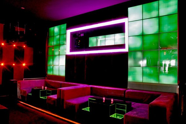 5 Haute Lounges in Miami Beach That Heat Up The Nights