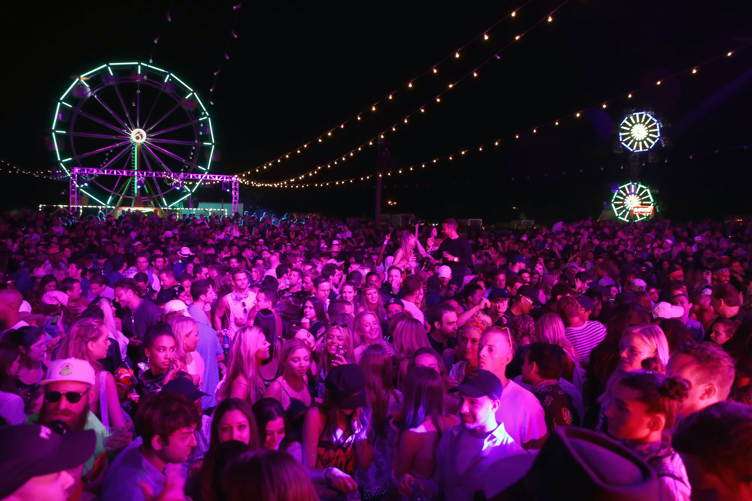 inside-the-hottest-party-of-coachella-2017-neon-carnival