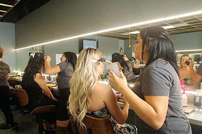 Shop Like A Pro Makeup Artist At L Makeup Institute