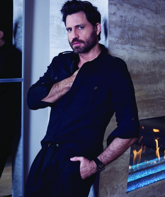 Édgar Ramírez Discusses Playing Fashion Icon Gianni Versace