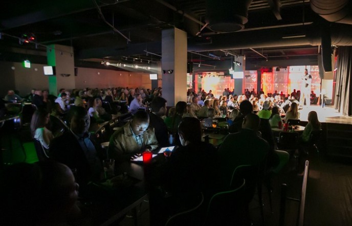 Five Hot Spots To Enjoy Dinner And A Show In Boston