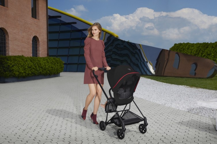 CYBEX Launches Scuderia Ferrari Collection For Speedy Strolls