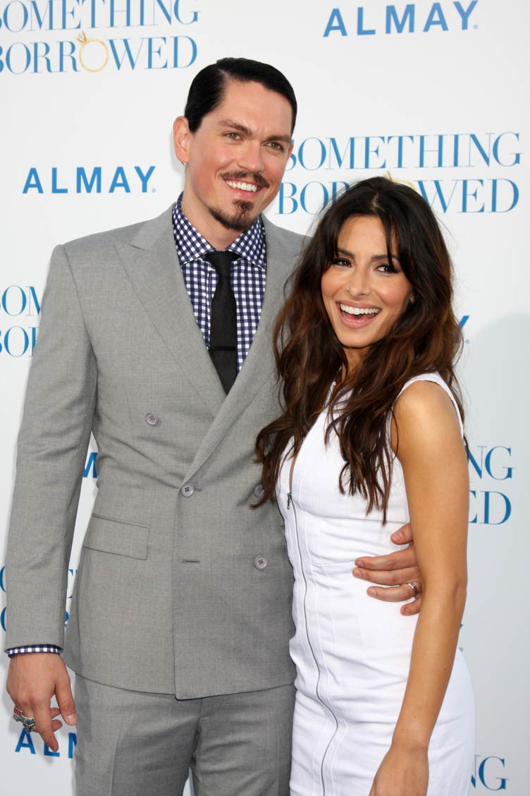 Shameless Star Steve Howey Talks Top Travel Moments