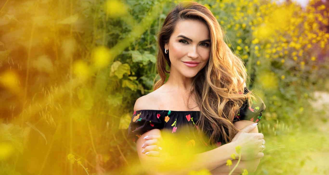 Selling Sunset Star Chrishell Hartley On Love Life And Wealth