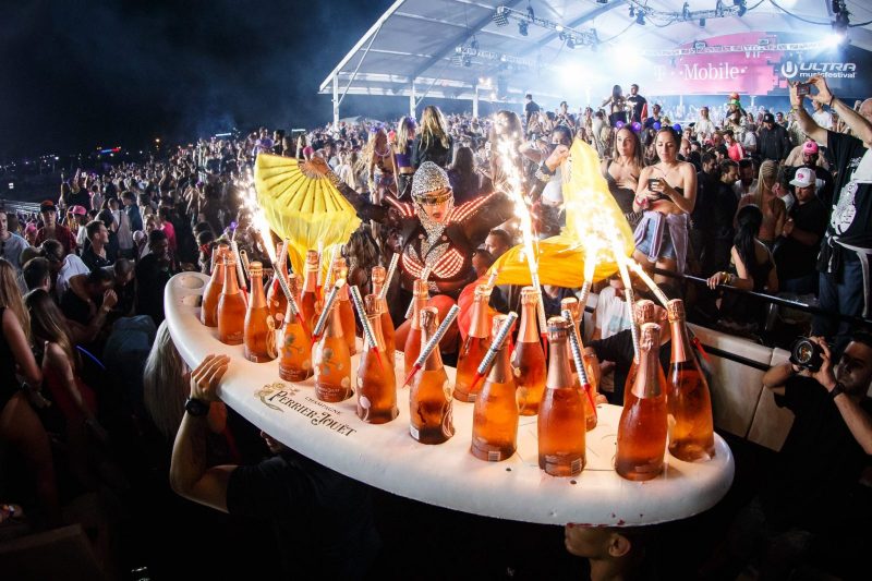 Experience The Ultra VIP Table Experience
