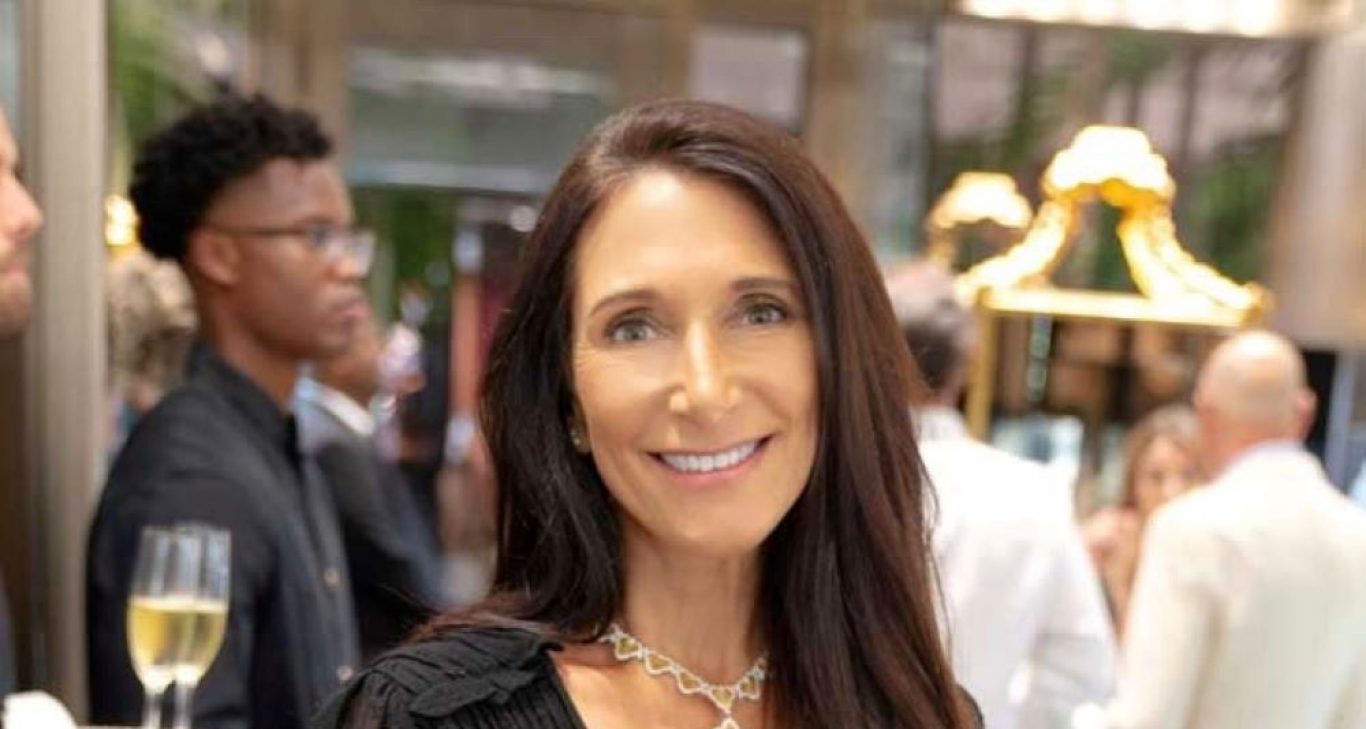 Tracey Ellison Shares How Social Media Helped The Luxury Jewelry ...