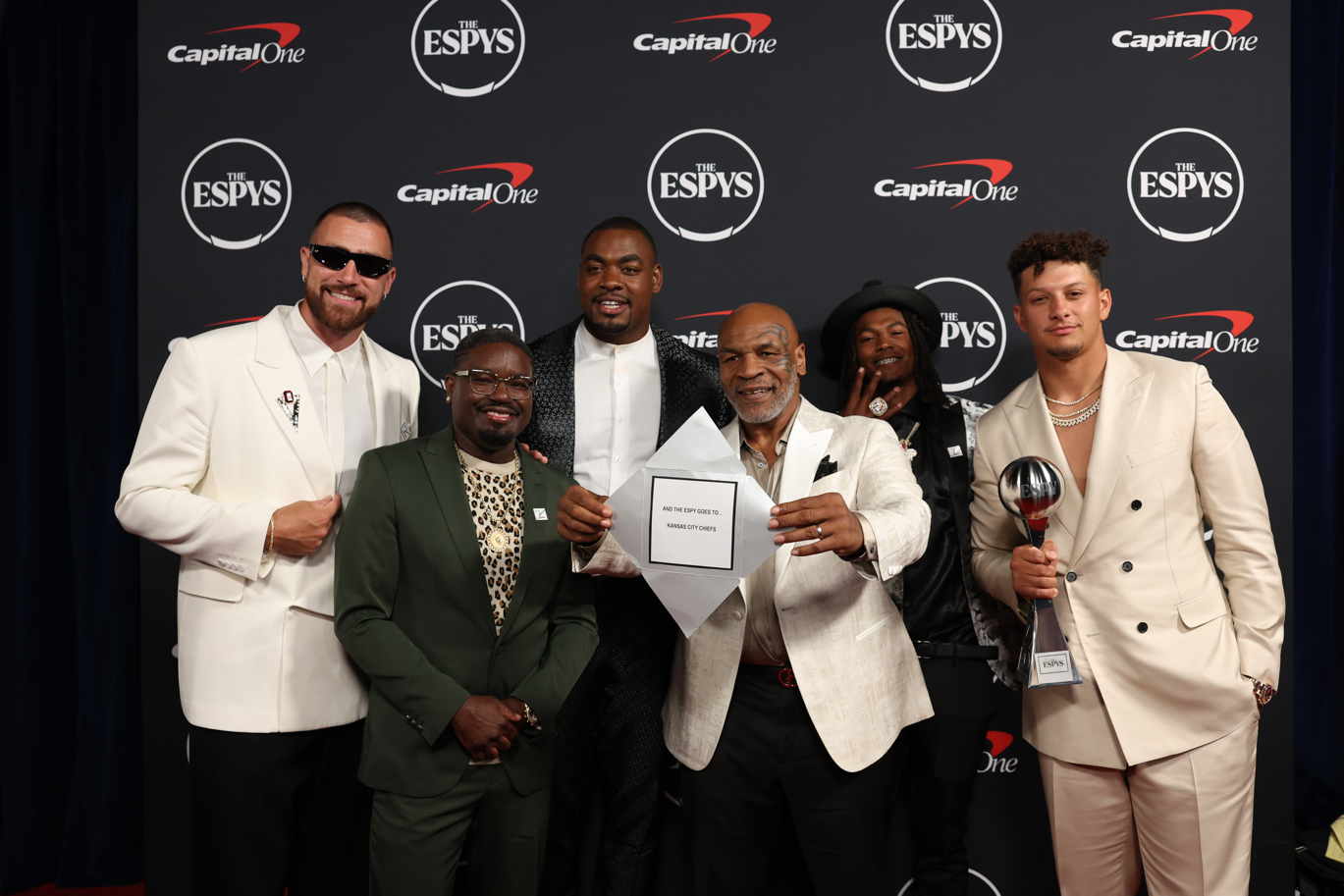 Inside The 2023 ESPYs With Carmelo Anthony, LeBron James + More