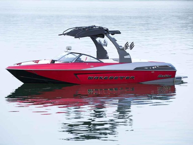 The Top 5 Luxurious Wake Boats Of 2024