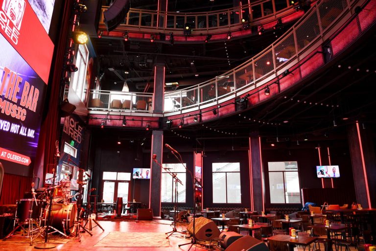 Blake Shelton Opens Ole Red Las Vegas On The Strip