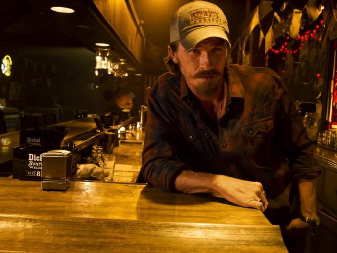 Talking Sly Stallone, Tulsa King + Travel With Garrett Hedlund