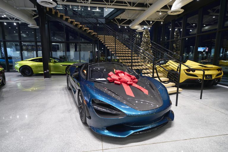 Vegas Auto Gallery Unveils Over-The-Top Sin City Flagship