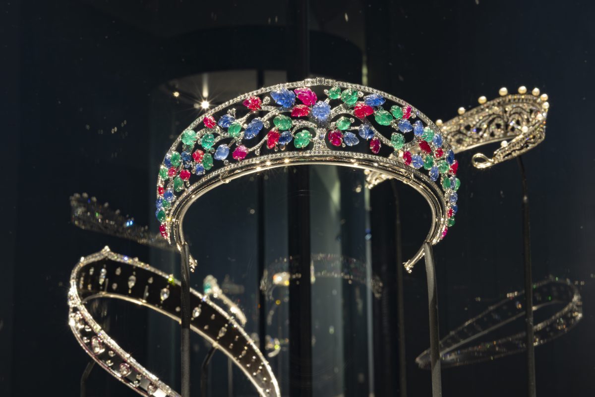 Cartier Exhibition at V&A Explores 100 Years of Iconic Jewels