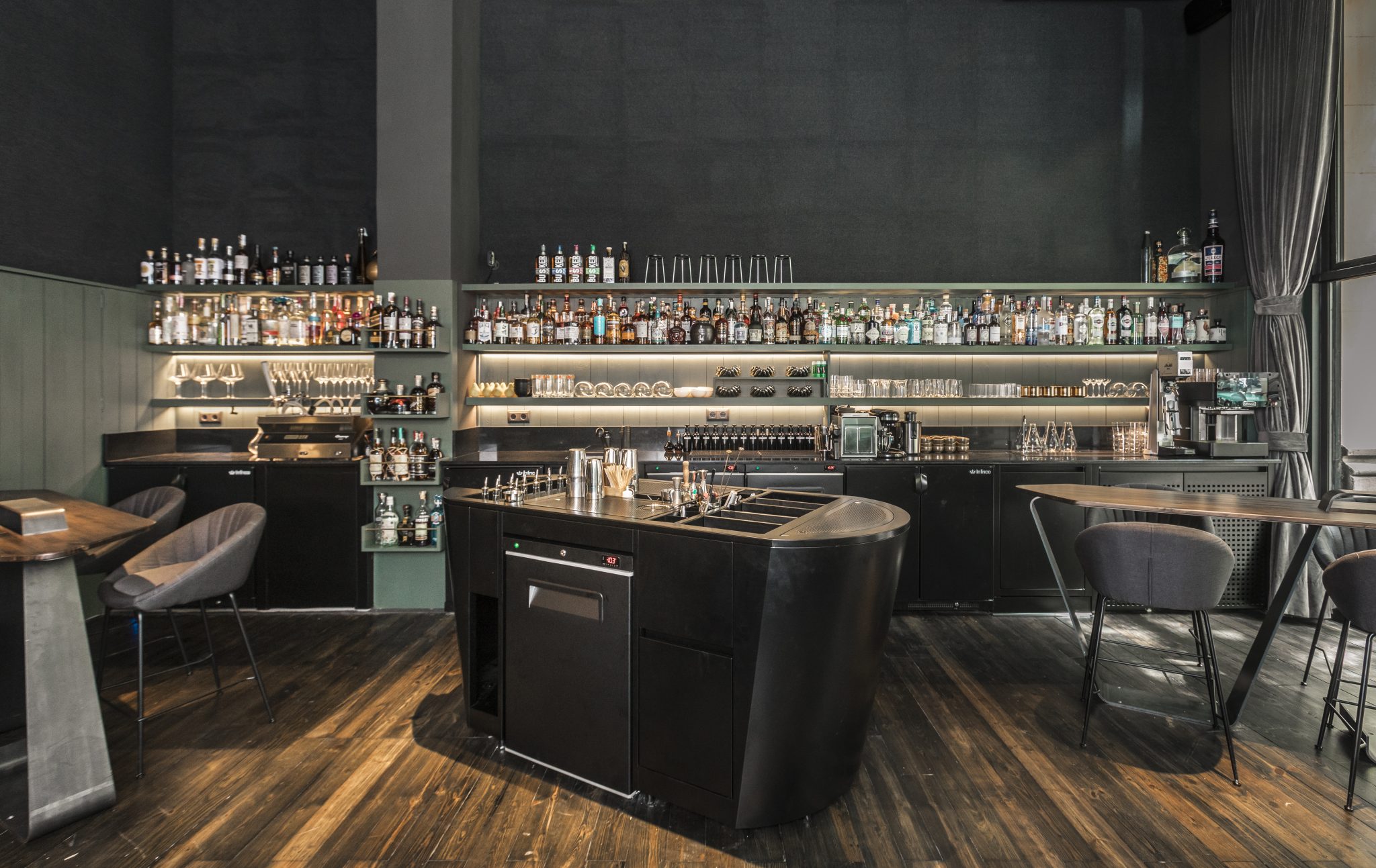 5 Haute Spots to Sip Perfect Martinis in SF